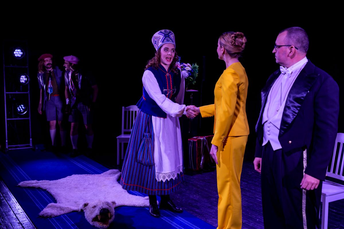 Presidendi lustakas vastuvõtt ulakatele lastele | Rakvere Teater
