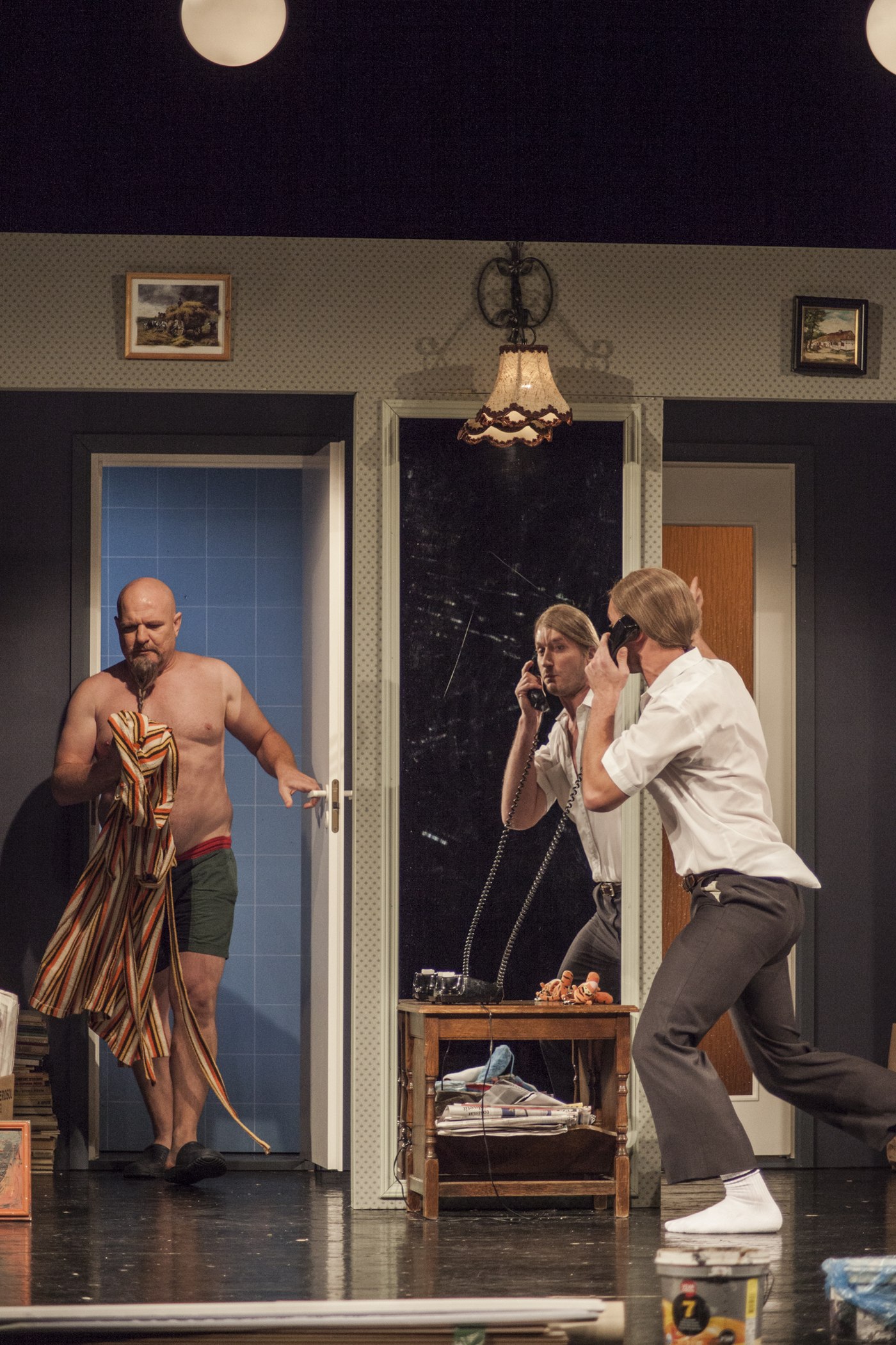 Astuge edasi! | Rakvere Teater